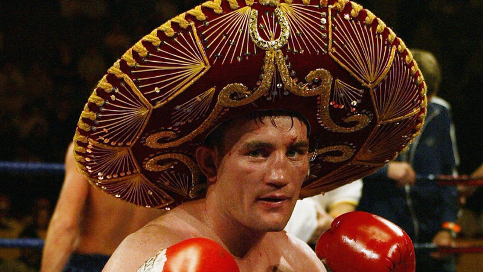 Gomez - Too hot for Burns | Boxing News | Sky Sports