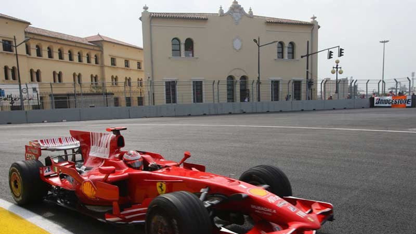 Kimi quickest in Valencia | F1 News