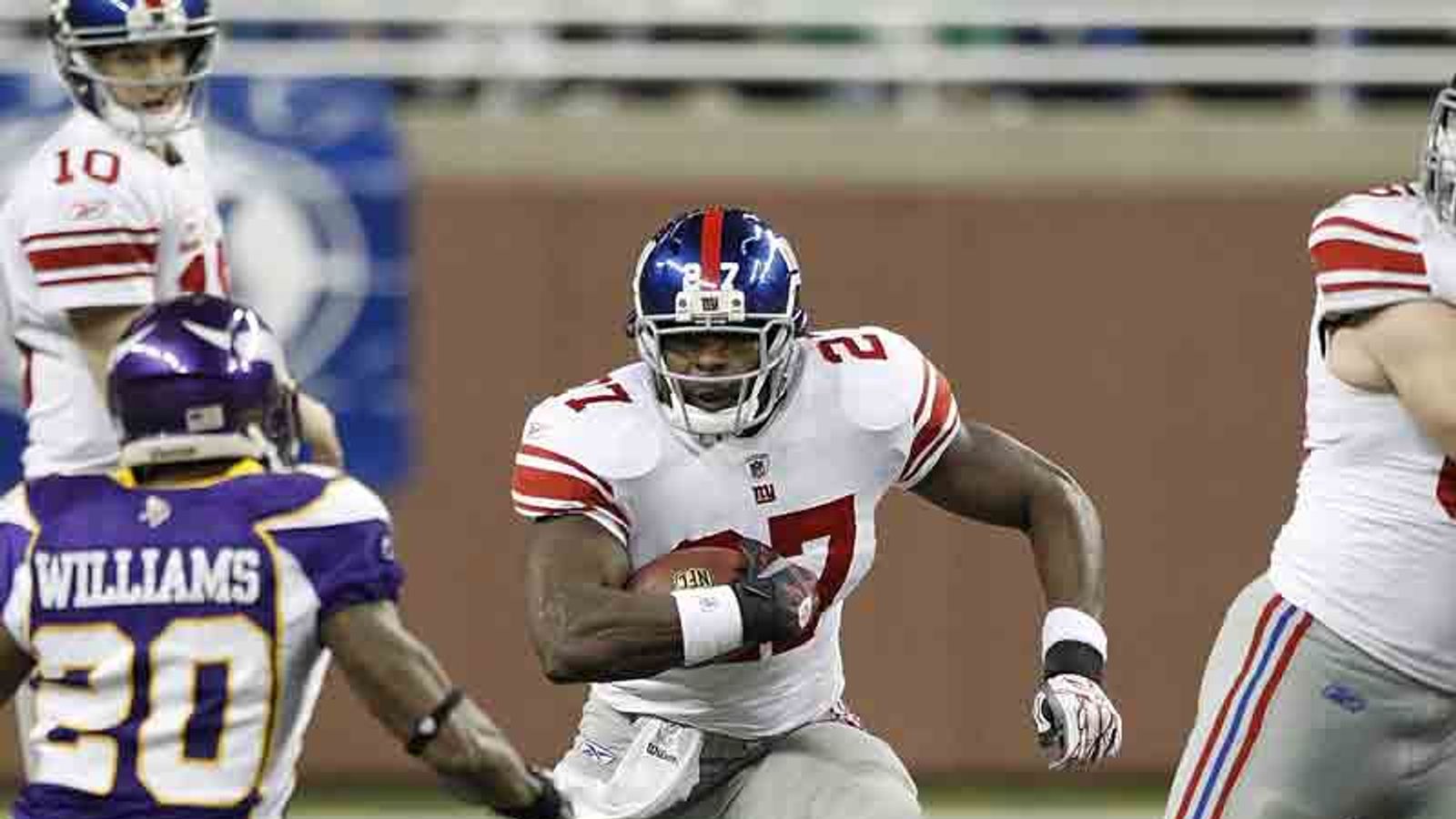 Favre absence boosts Giants | NFL News | Sky Sports