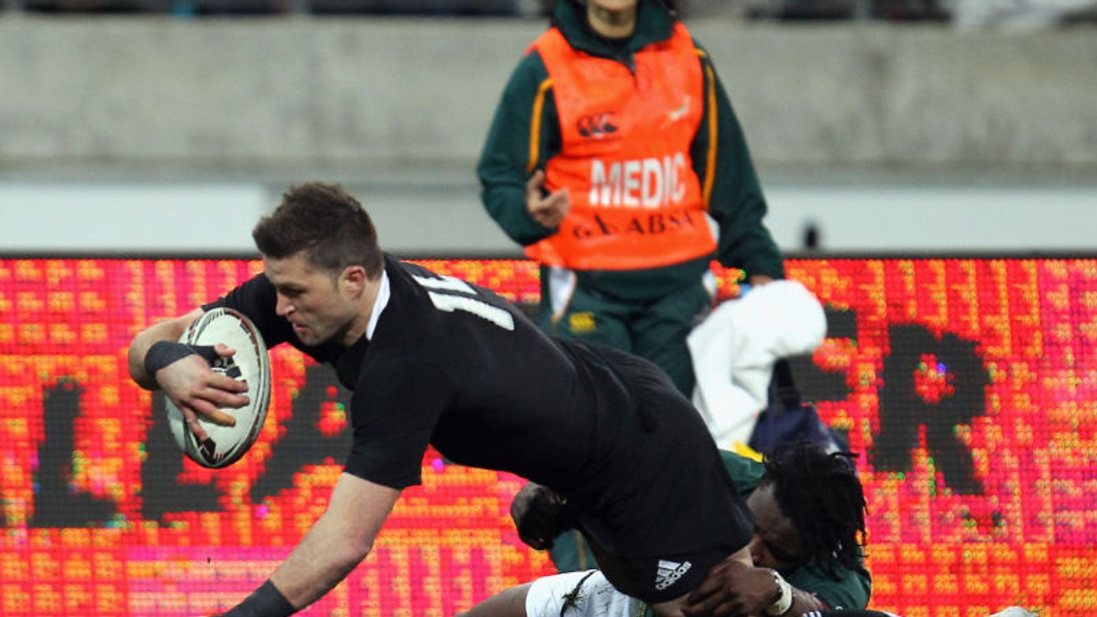 New Zealand 40 - 7 South Africa - Match Report & Highlights