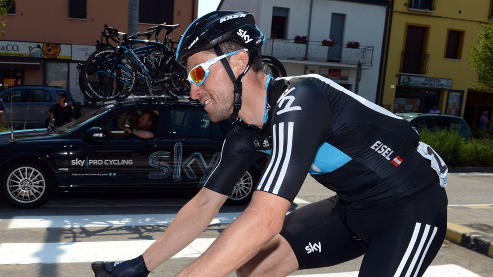 Bernhard Eisel signs new three-year contract at Team Sky | Cycling News ...