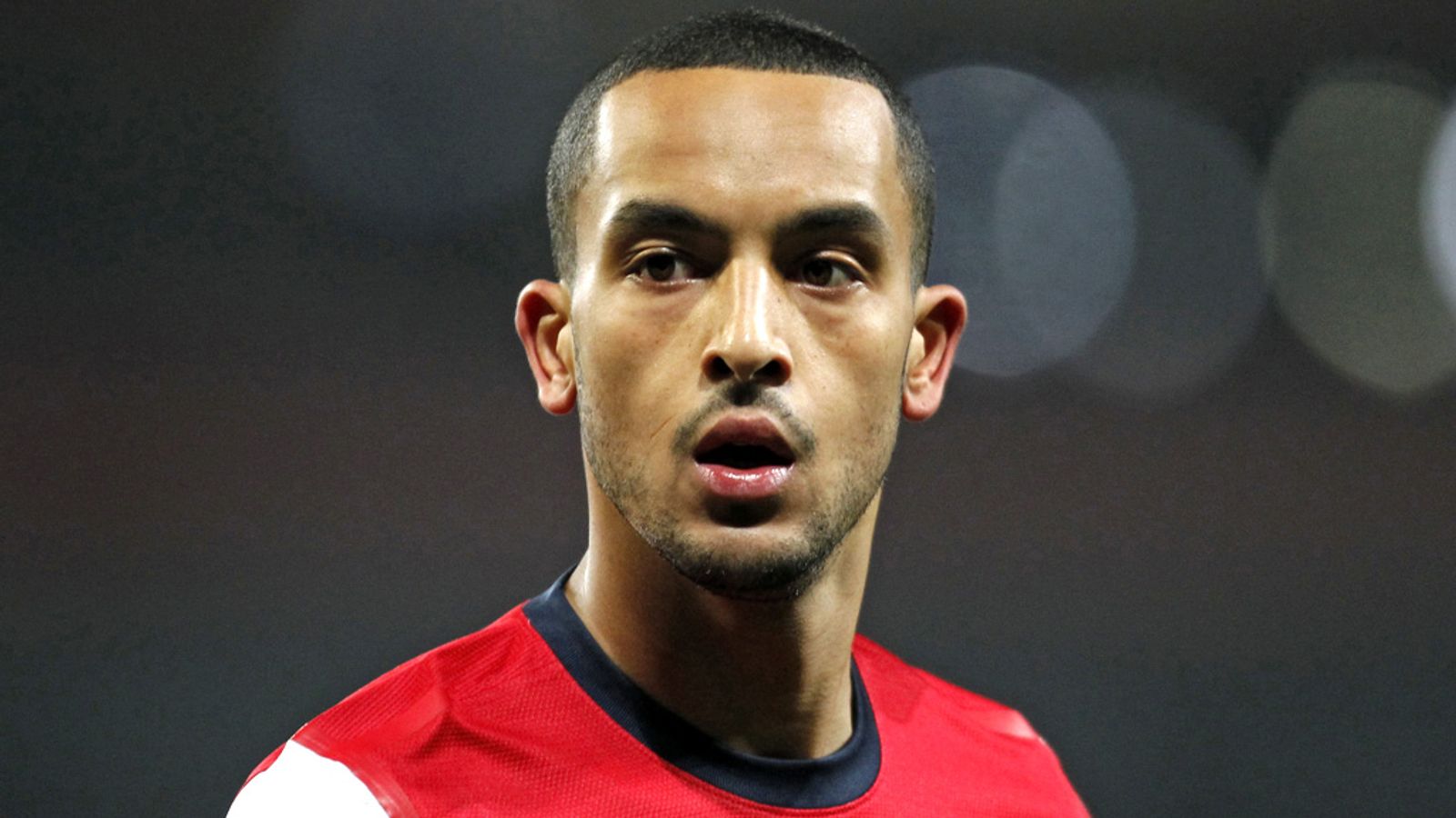 Transfer news: Theo Walcott signs new three-and-a-half-year deal with ...