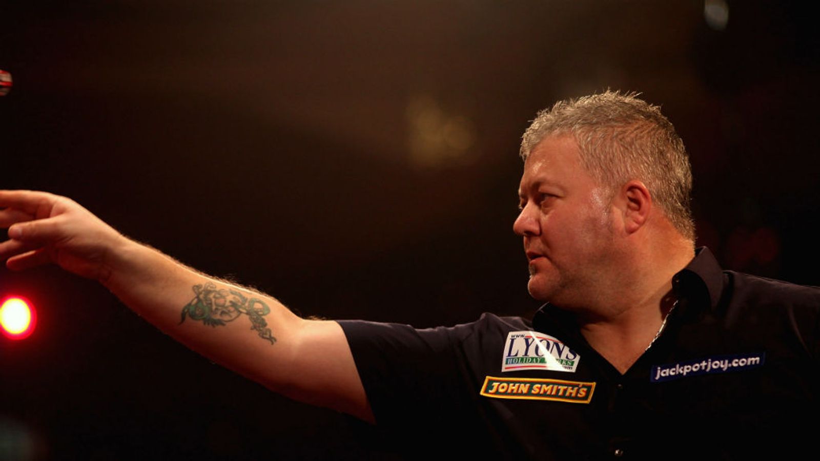 BDO World Dart Championships - Darryl Fitton beats top seed Stephen ...