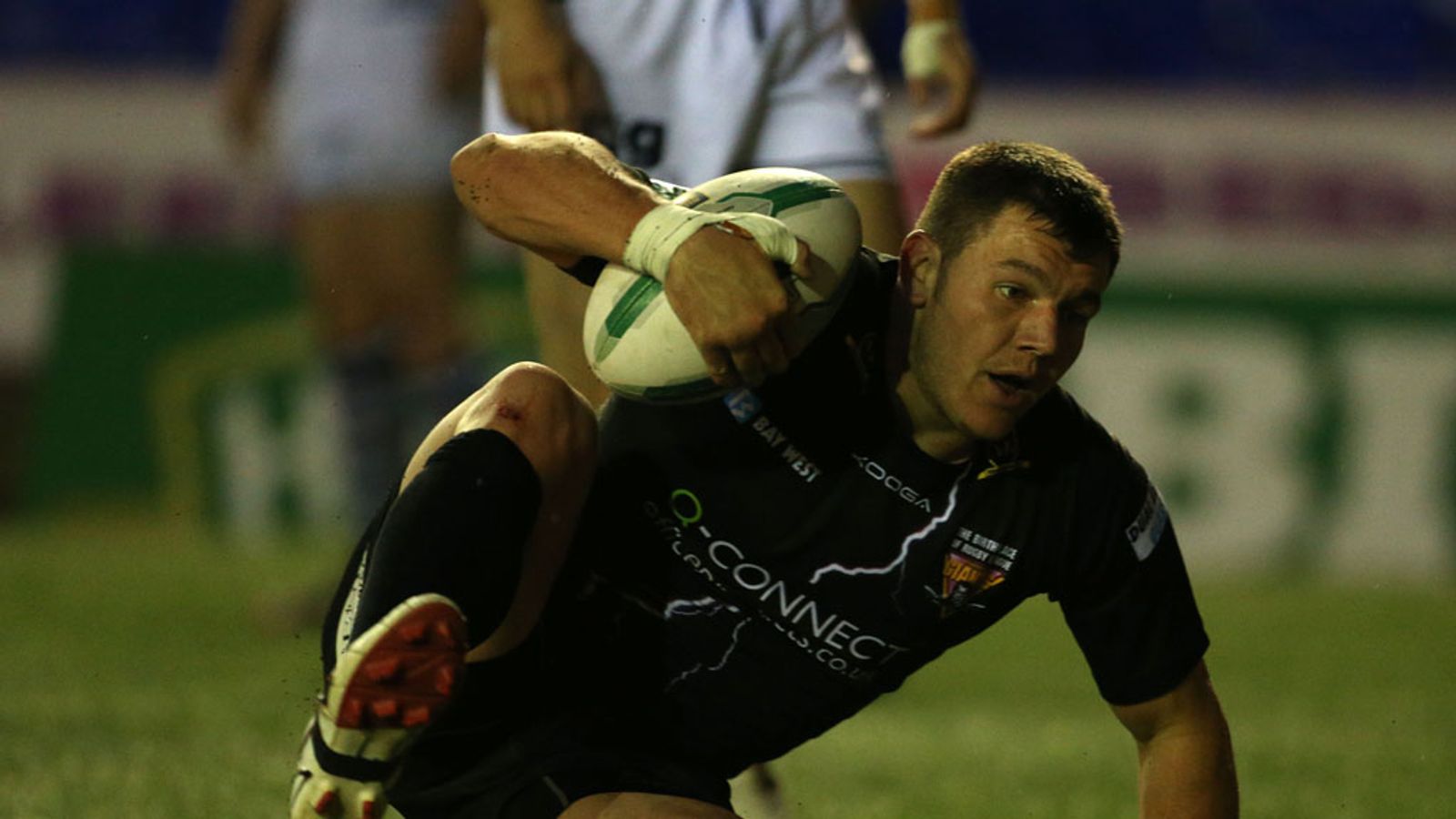 Super League: Brett Ferres determined to succeed with Huddersfield and ...