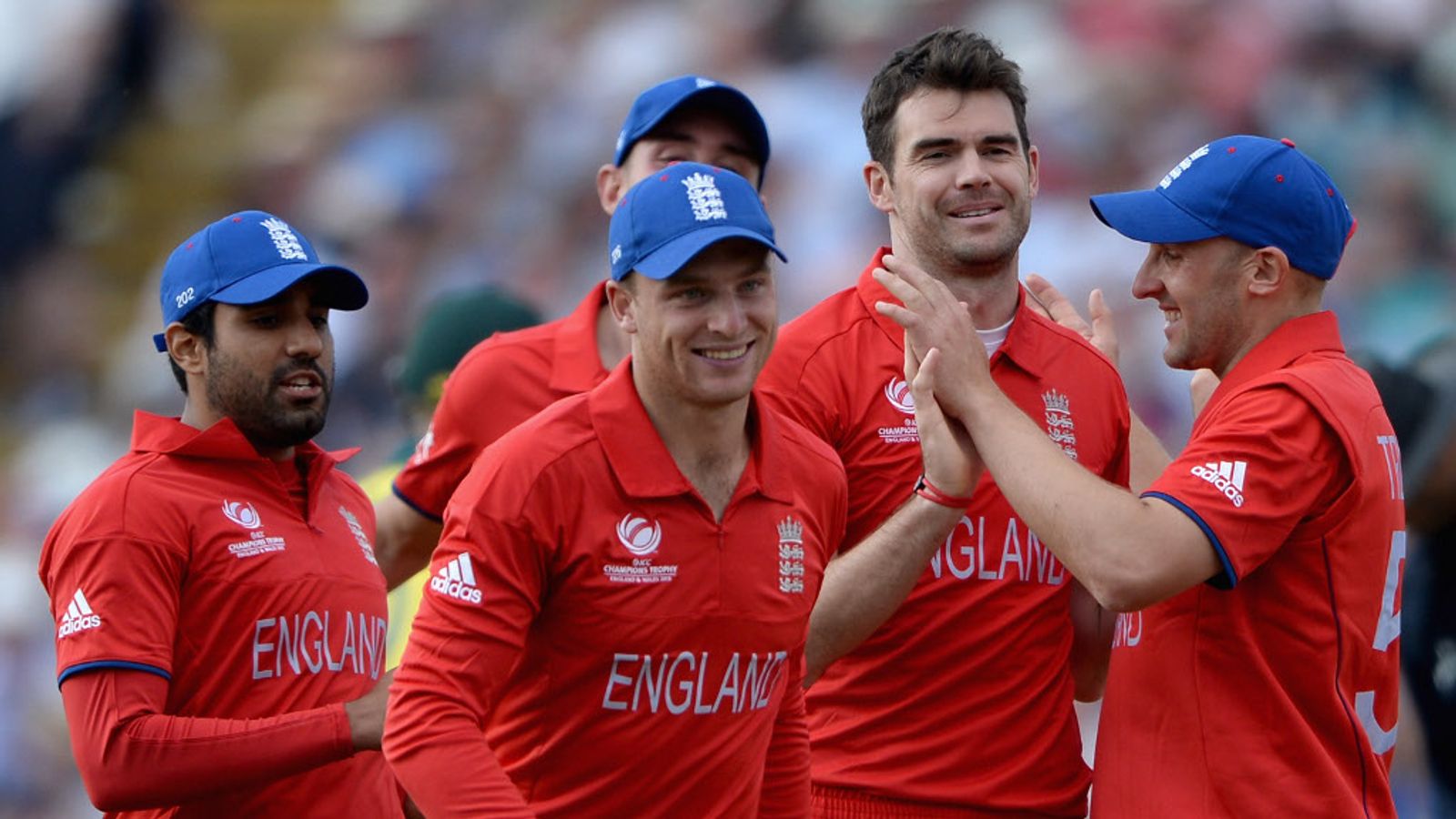 Bowlers inspiring England to success, says Ian Botham | Cricket News ...