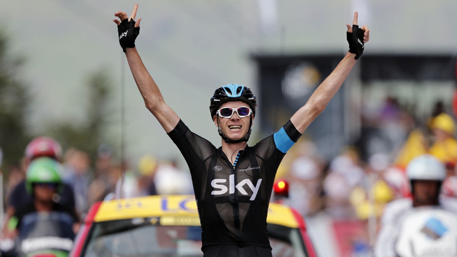 Tour de France: Chris Froome wins stage eight and takes yellow jersey ...