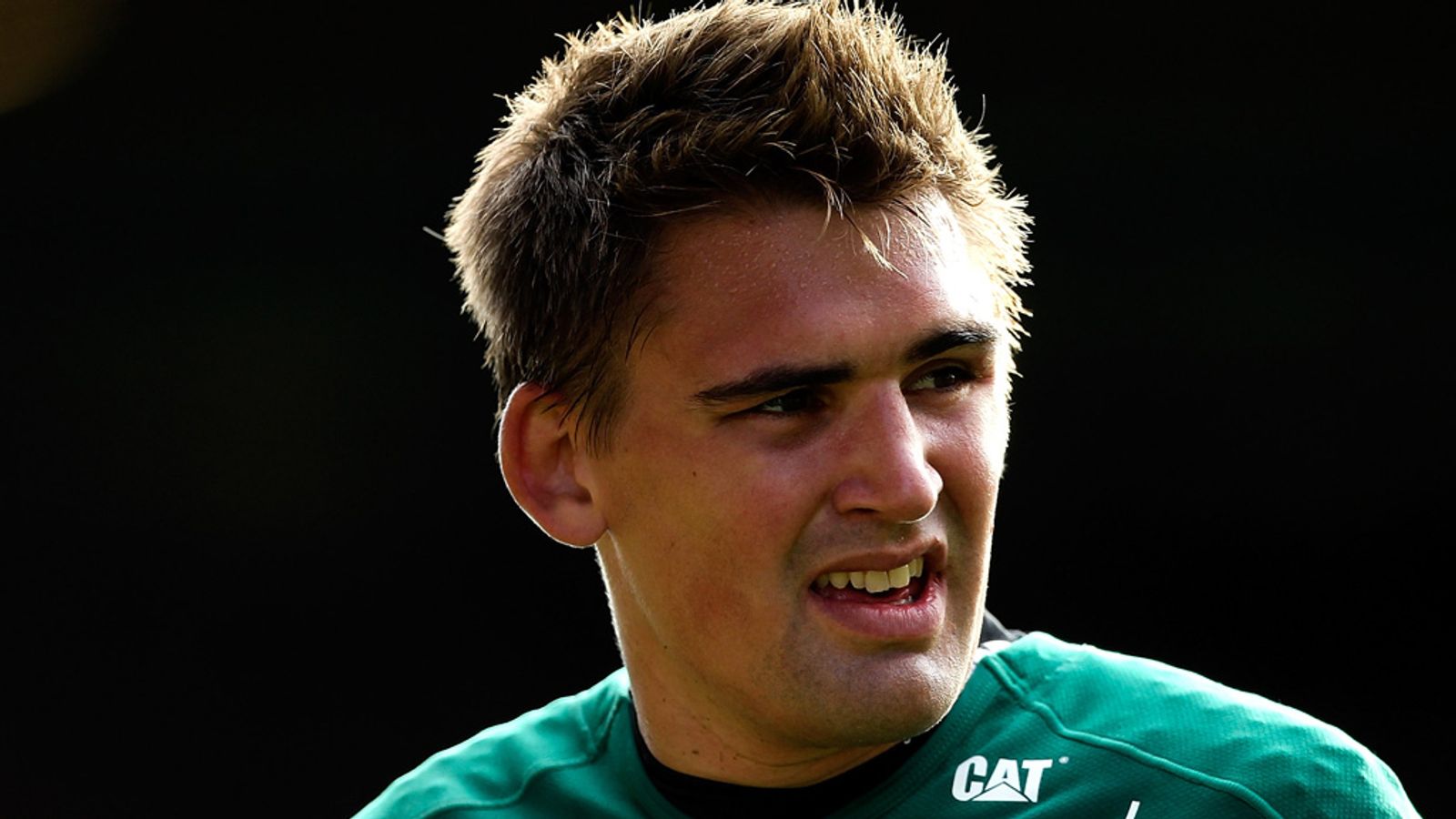 Leicester and England No 10 Toby Flood considering move overseas ...