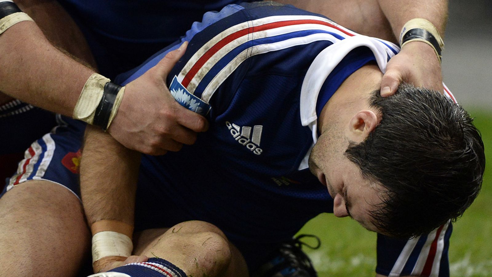 Morgan Parra a doubt for Six Nations with serious knee injury | Rugby ...