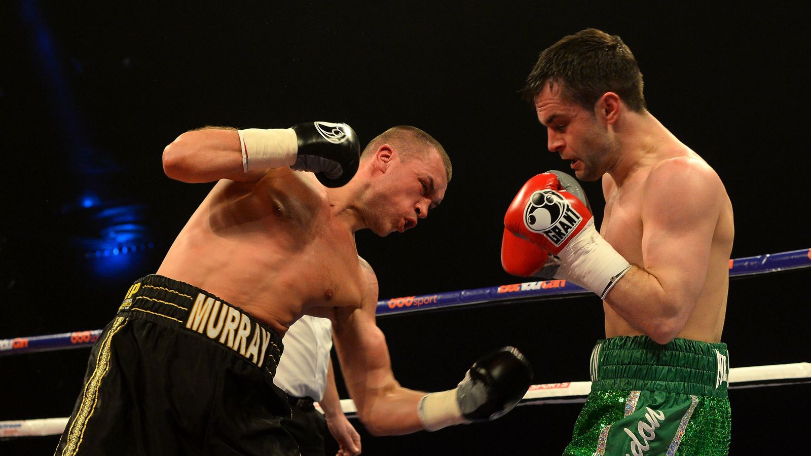 John Murray sent out a message to the domestic lightweights by stopping ...