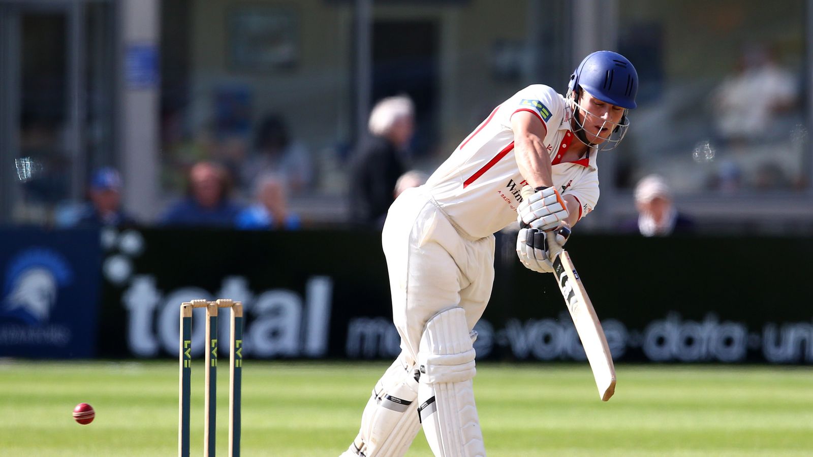 Lancashire's Luis Reece breaks hand in dressing room | Cricket News ...