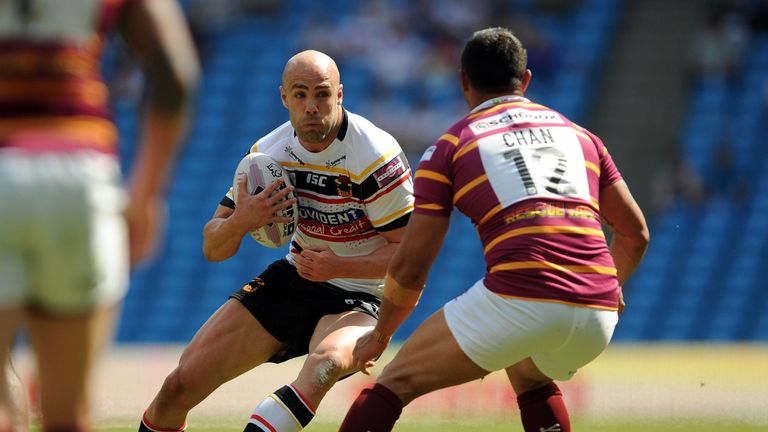 Super League: Bradford Bulls agree new deal with centre Adrian Purtell ...