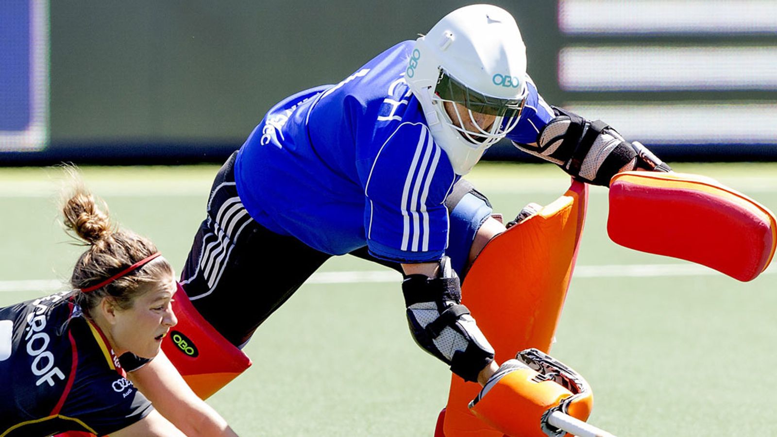 England Hockey star Maddie Hinch wins Sportswoman of the Month | Hockey ...