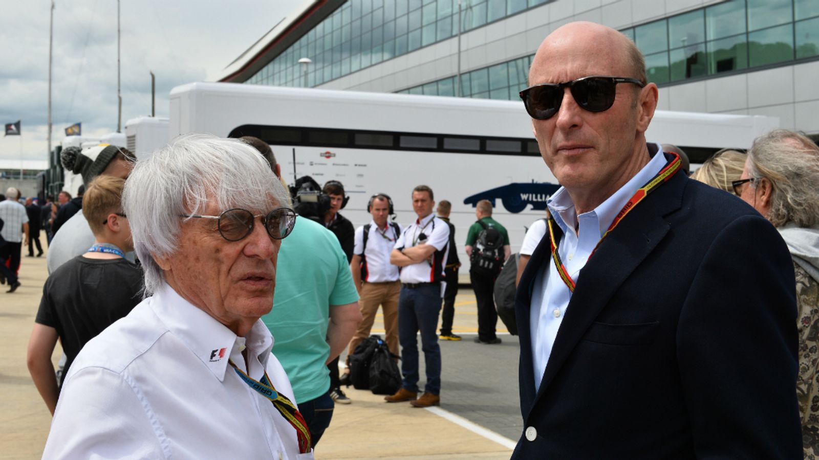 Smaller Formula 1 teams will be offered £100 million payment, according ...