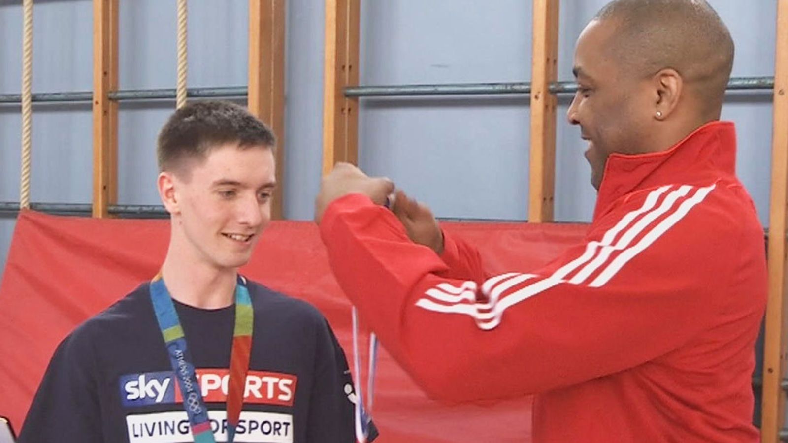 Fraser Armstrong wins Sky Sports Living For Sport student award ...