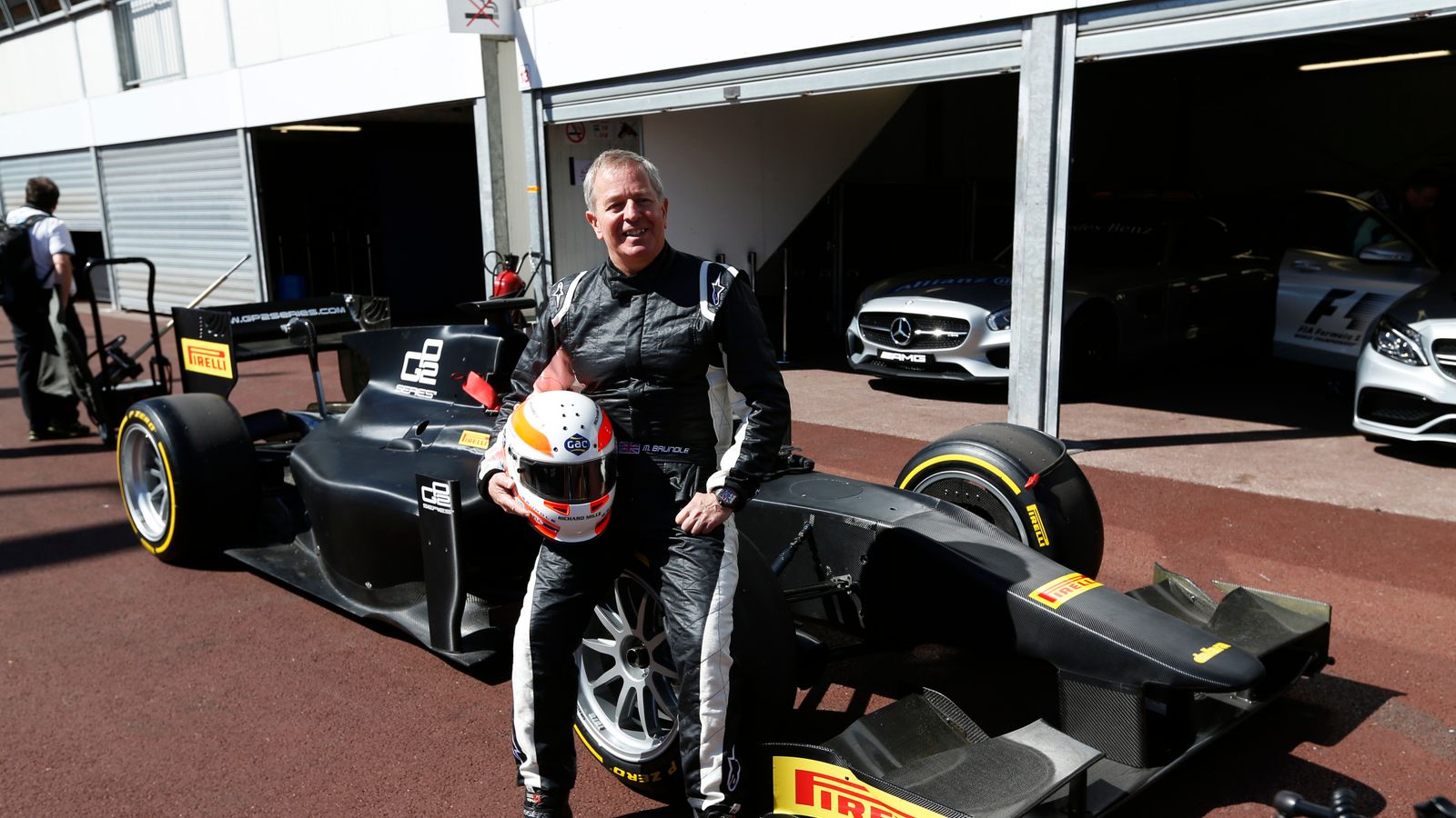 WATCH: Martin Brundle tests 18-inch Pirelli tyres on a GP2 car | F1 News