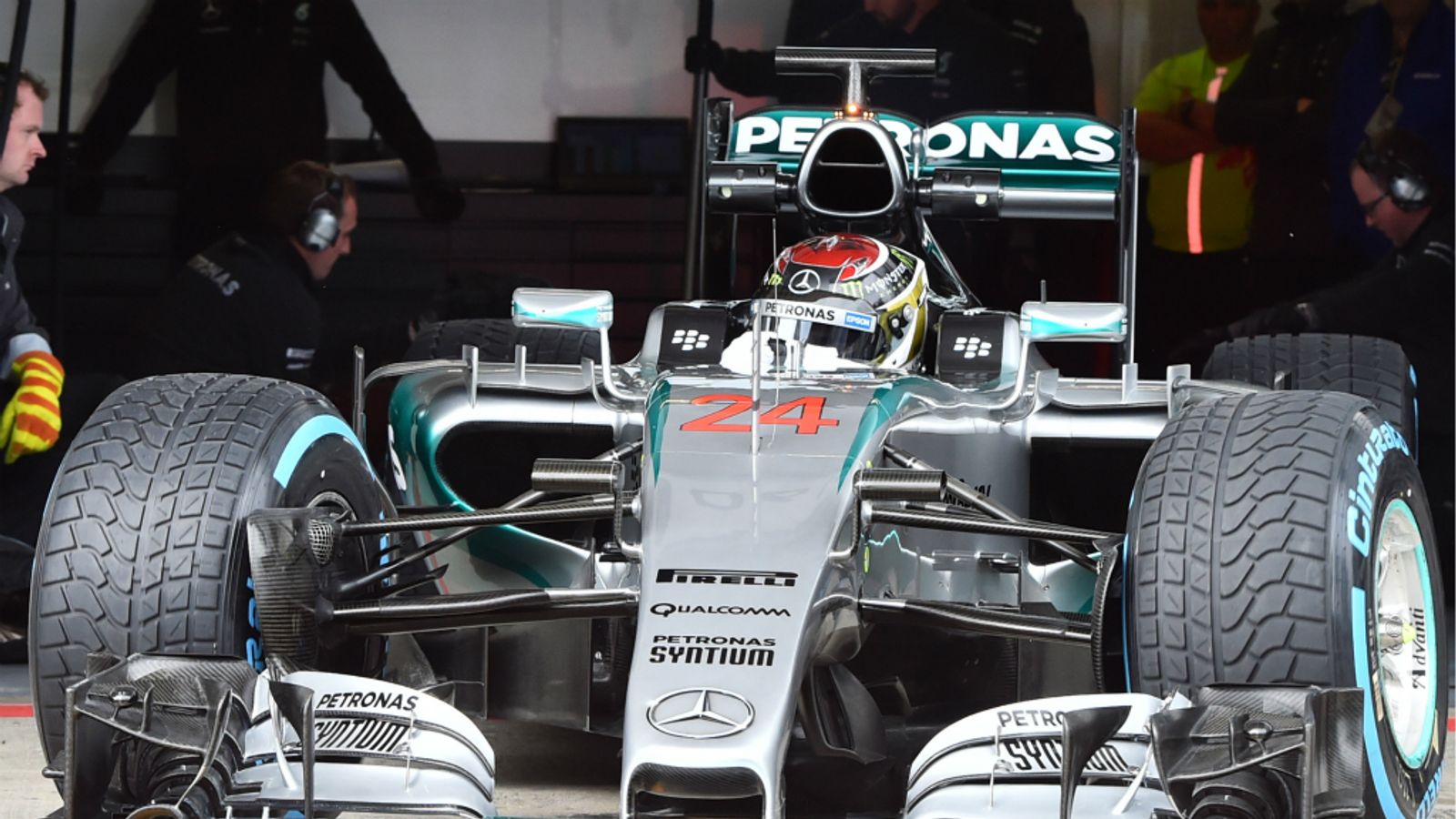 Austria test, Day One: Pascal Wehrlein fastest as rain plays havoc | F1 ...