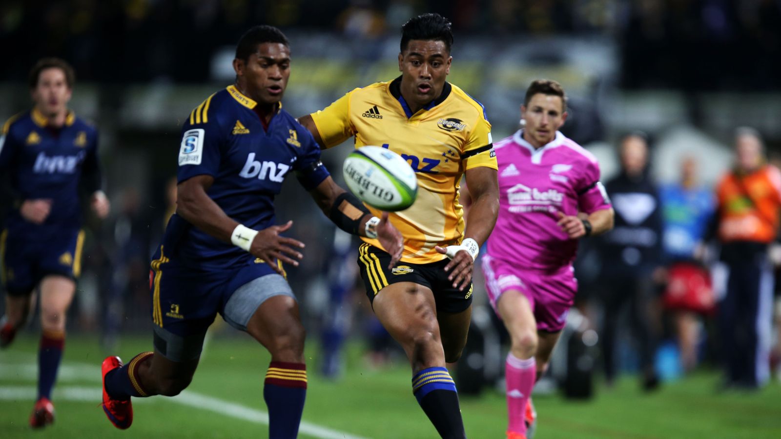Hurricanes and Brumbies secure home semi -finals in Super Rugby | Rugby ...