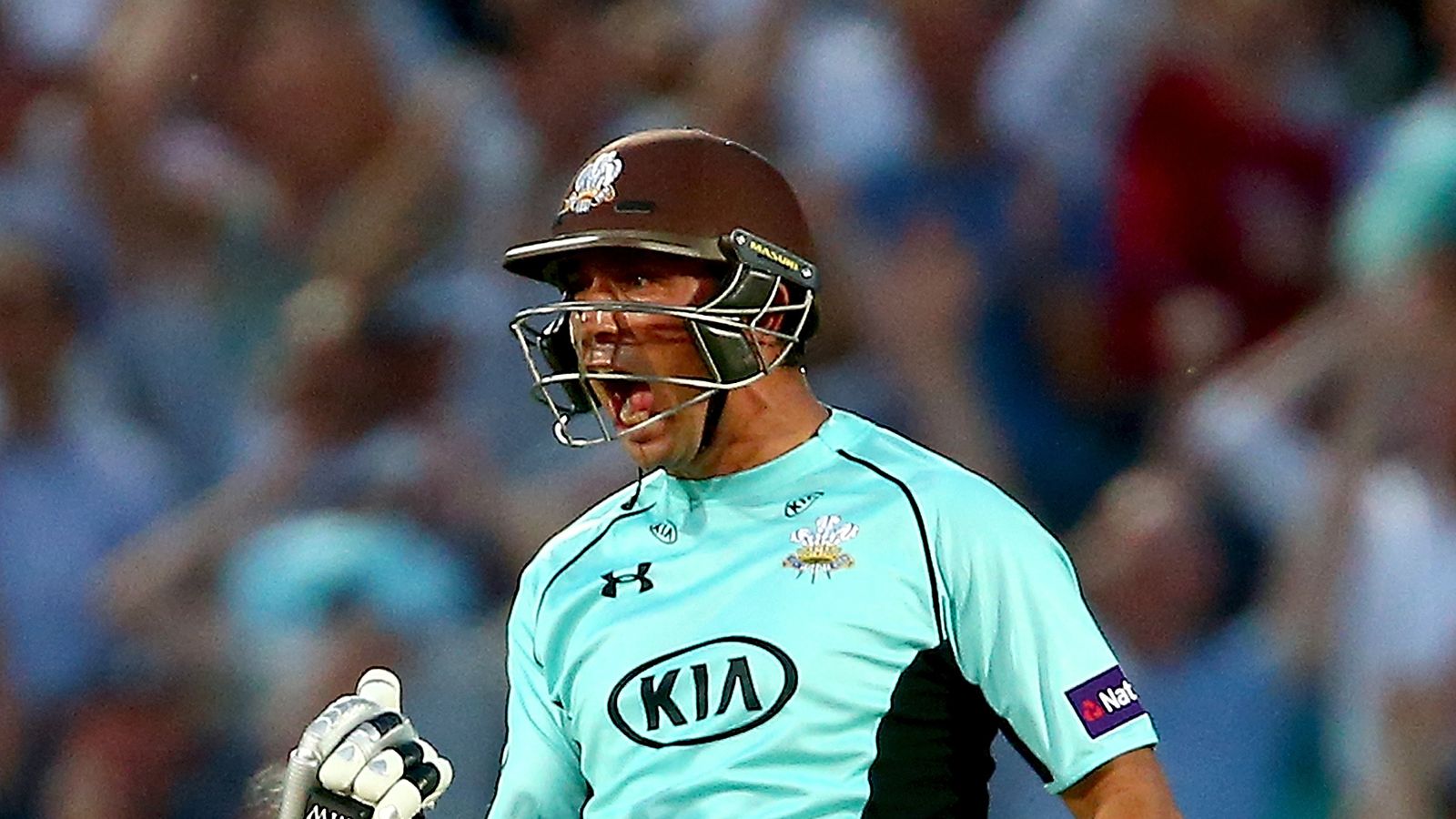 Azhar Mahmood hits six from final ball as Surrey beat Gloucestershire ...