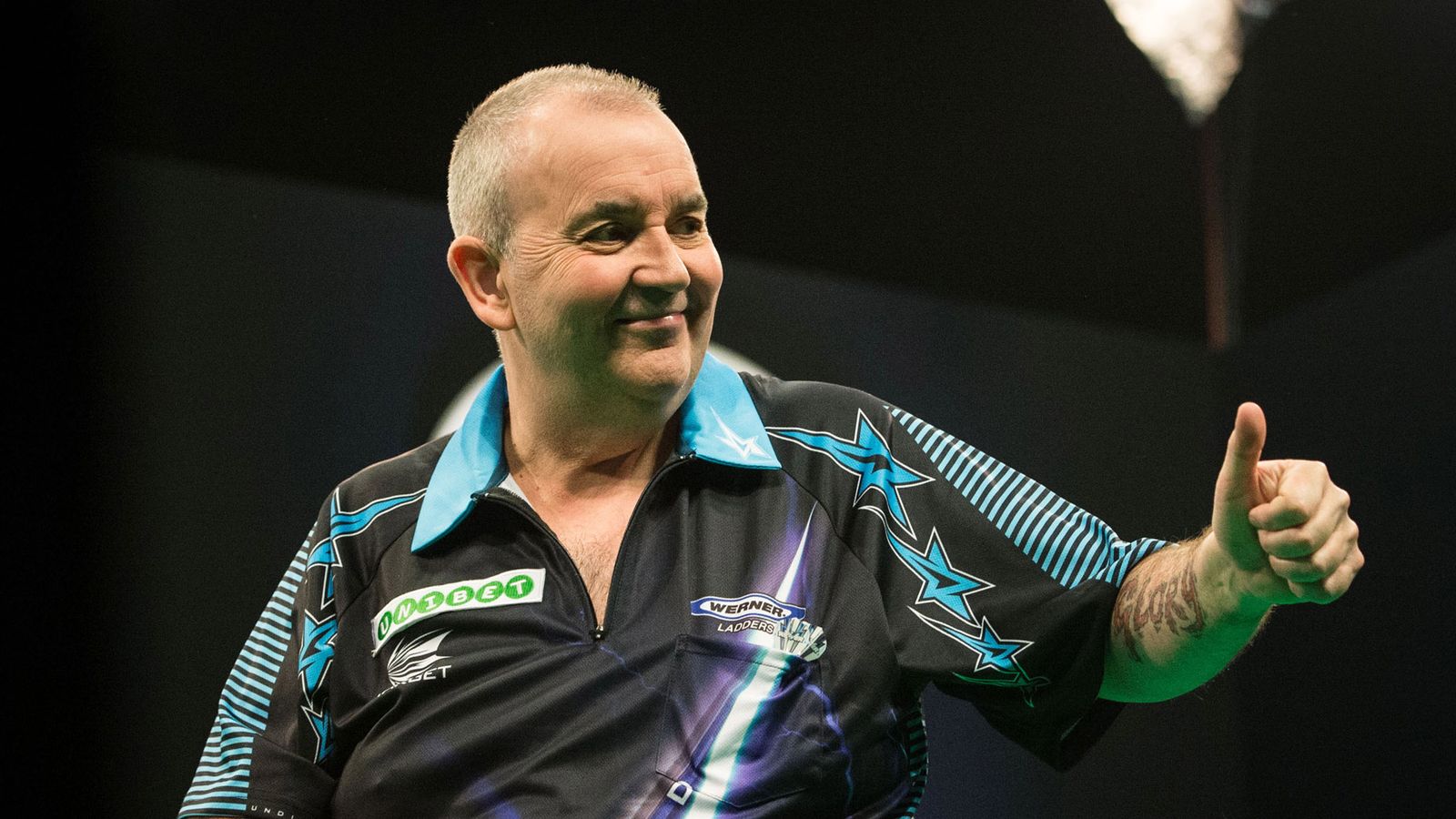 Phil Taylor and Peter Wright return to action at the World Darts ...