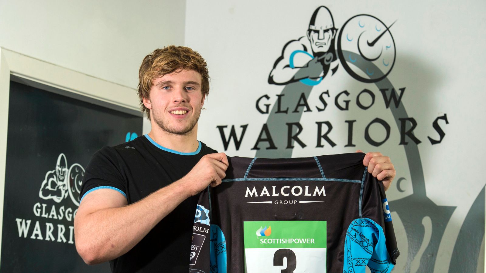 Jonny Gray signs new Glasgow Warriors contract | Rugby Union News | Sky ...