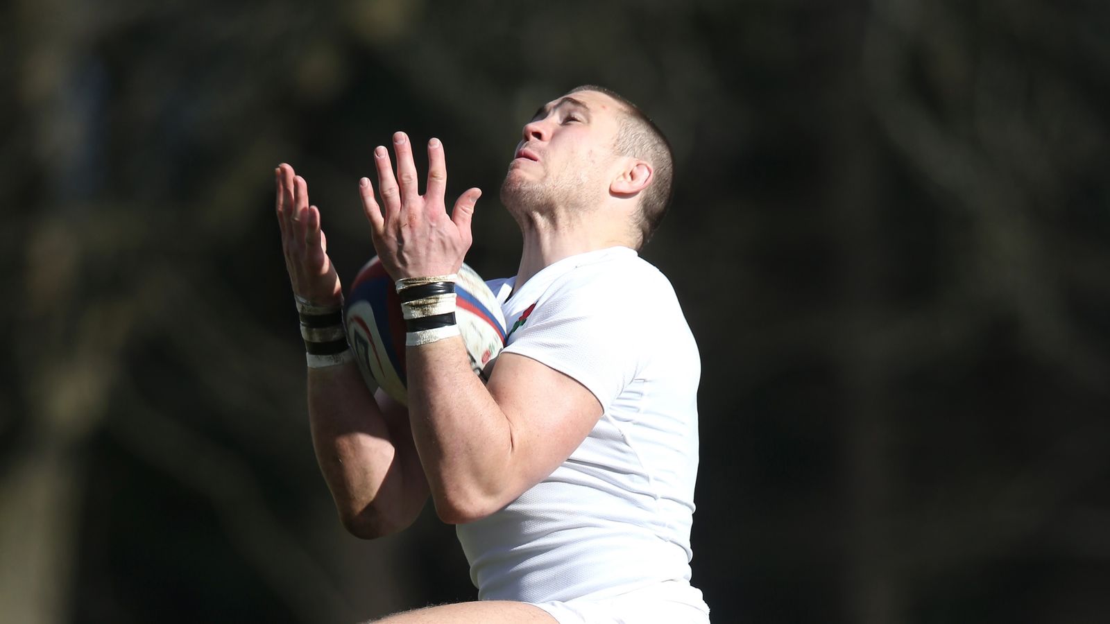 Mike Brown's catching masterclass - England's Six Nations star teaches ...