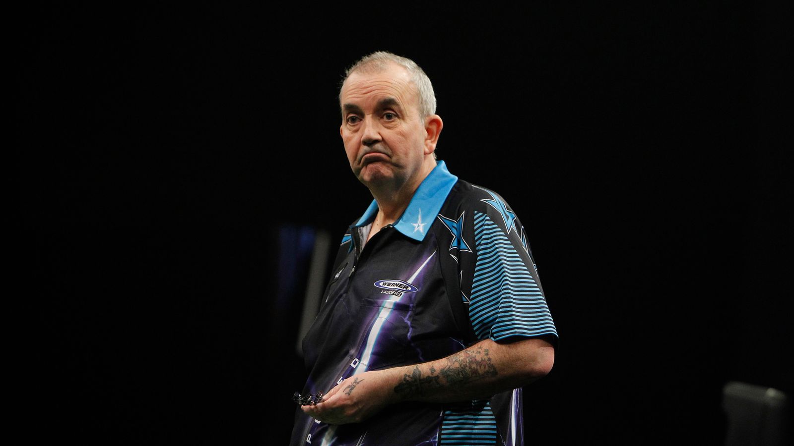 Phil Taylor suffers first round defeat at Perth Masters | Darts News ...