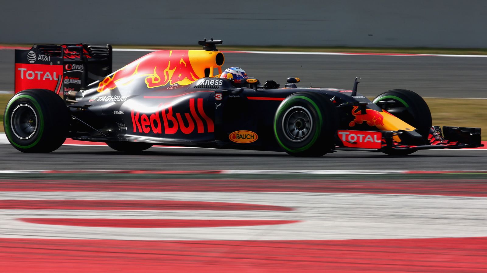 F1 testing pictures: The cars on track | F1 News