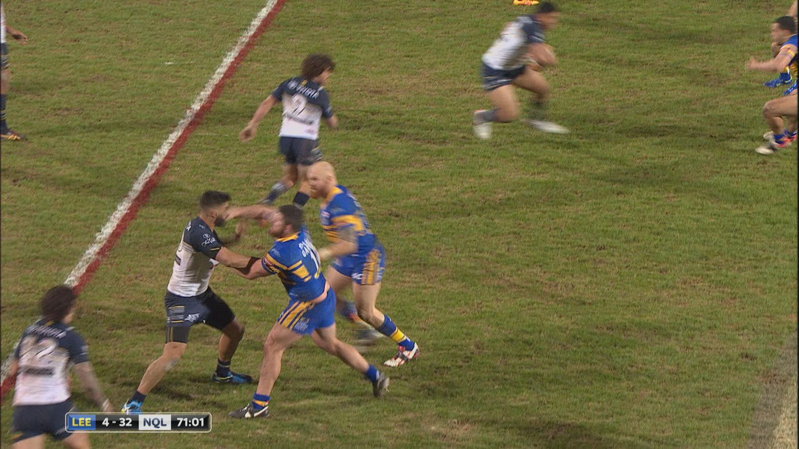 Leeds Rhinos' Mitch Garbutt sent off for punch in World Club Challenge ...