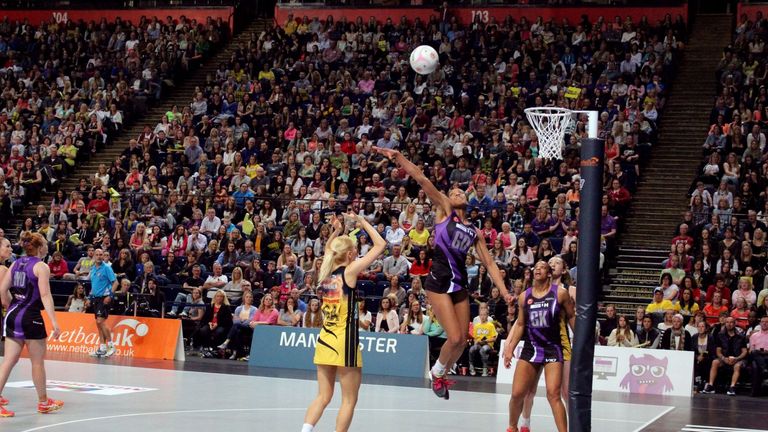 Manchester Thunder beat Hertfordshire Mavericks to go clear at top of ...