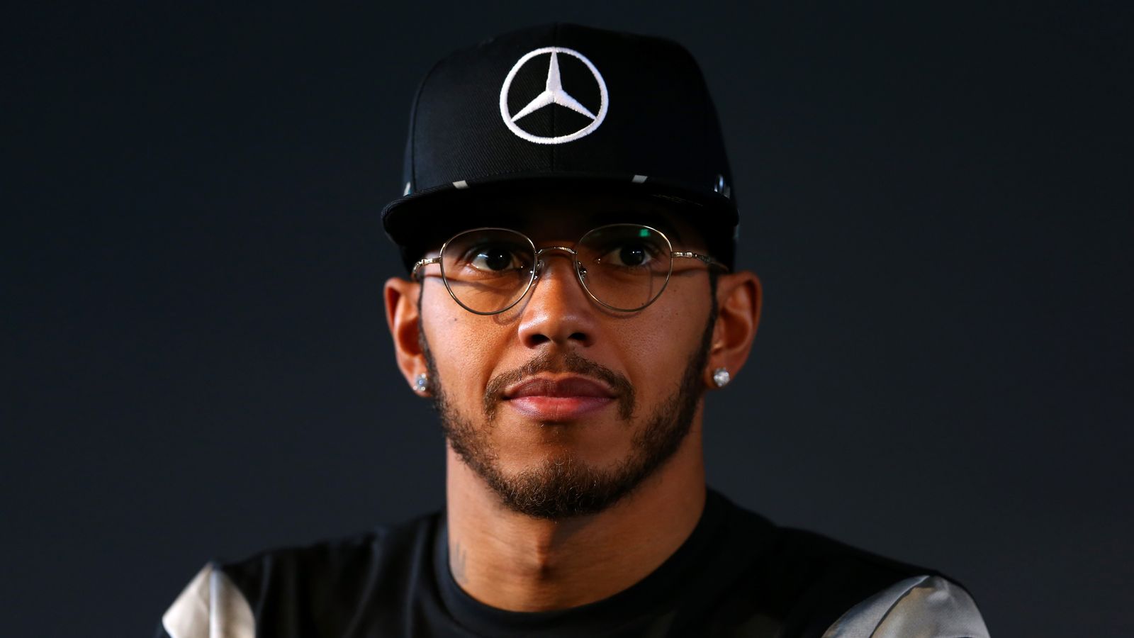 Lewis Hamilton hopes he 'floats like a butterfly and stings like a bee ...
