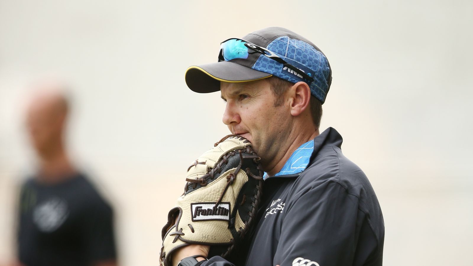 MIke Hesson extends contract with New Zealand | Cricket News | Sky Sports