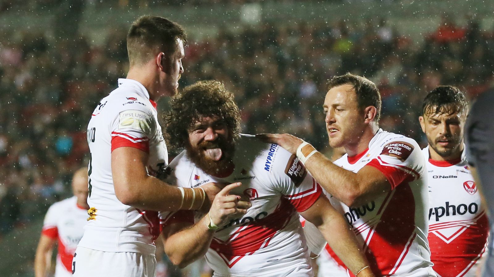 St Helens beat Castleford 40-16 to clinch Super League semi-final spot ...