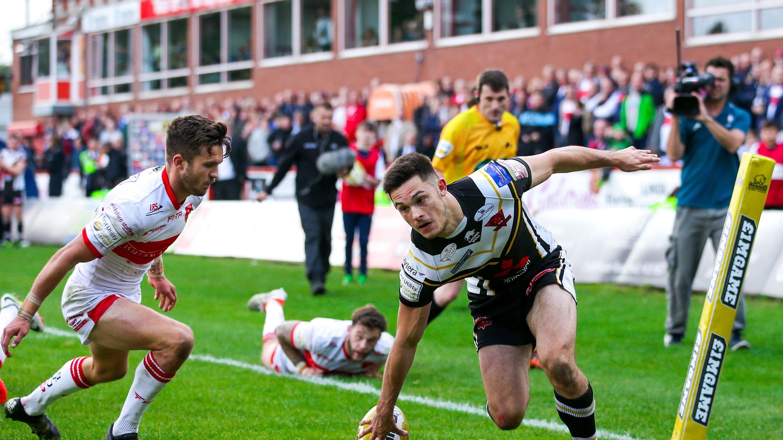 WATCH: Phil Clarke's top Super League and Million Pound Game tries ...