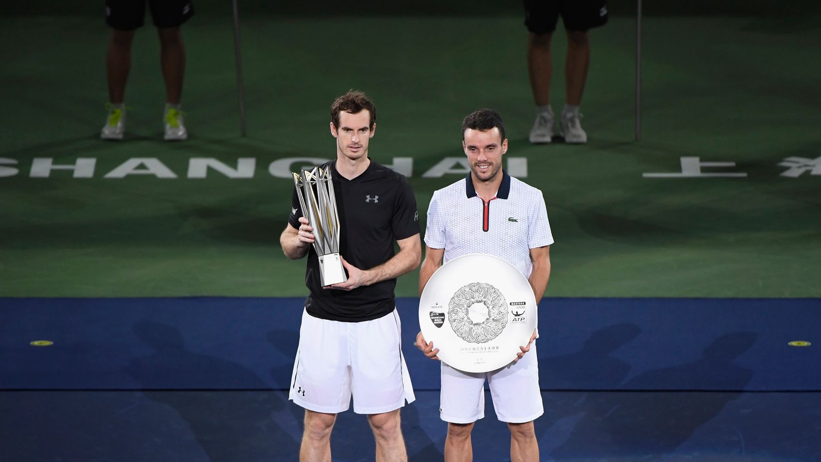 Andy Murray wins Shanghai Masters with 7-6 6-1 win over Roberto ...