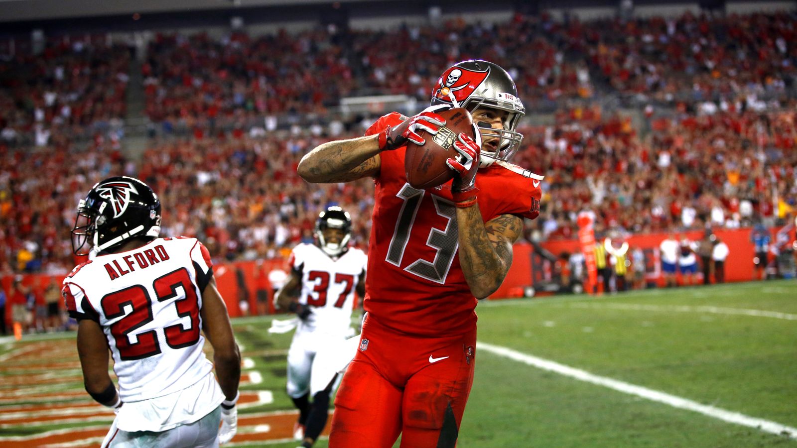 Buccaneers receiver Mike Evans makes one-handed catch | NFL News | Sky ...