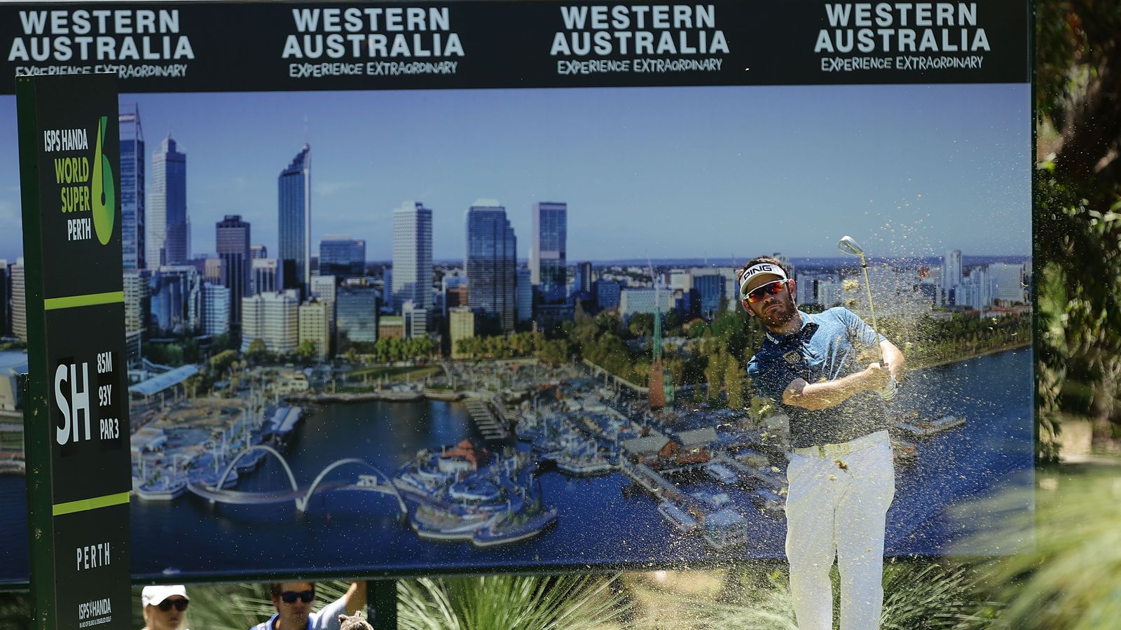 Top shots from the knock-out hole used at the World Super 6 Perth ...