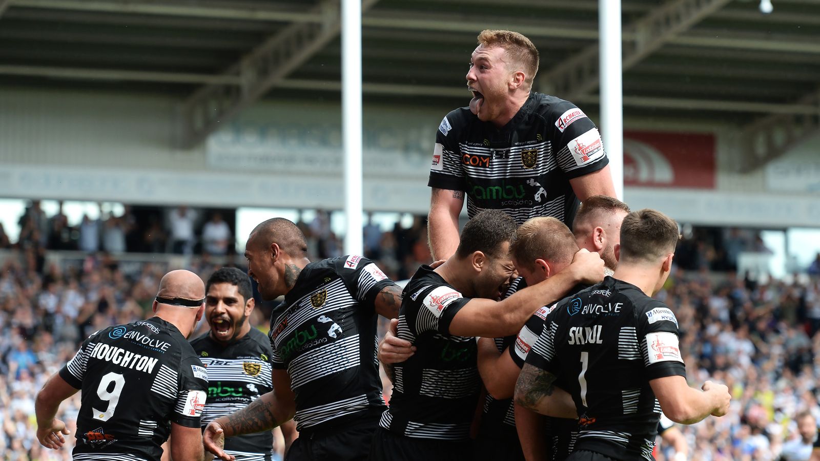 Hull 43 - 24 Leeds - Match Report & Highlights