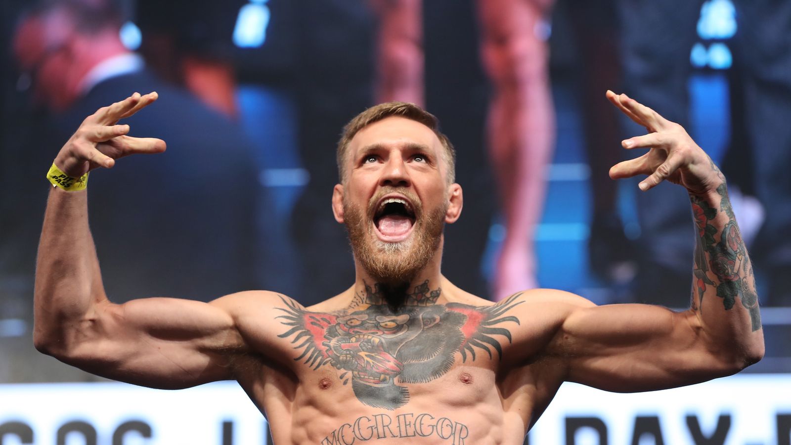 Mayweather Vs Mcgregor Conor Mcgregor Mocks Physical Condition Of Floyd Mayweather At Weigh In