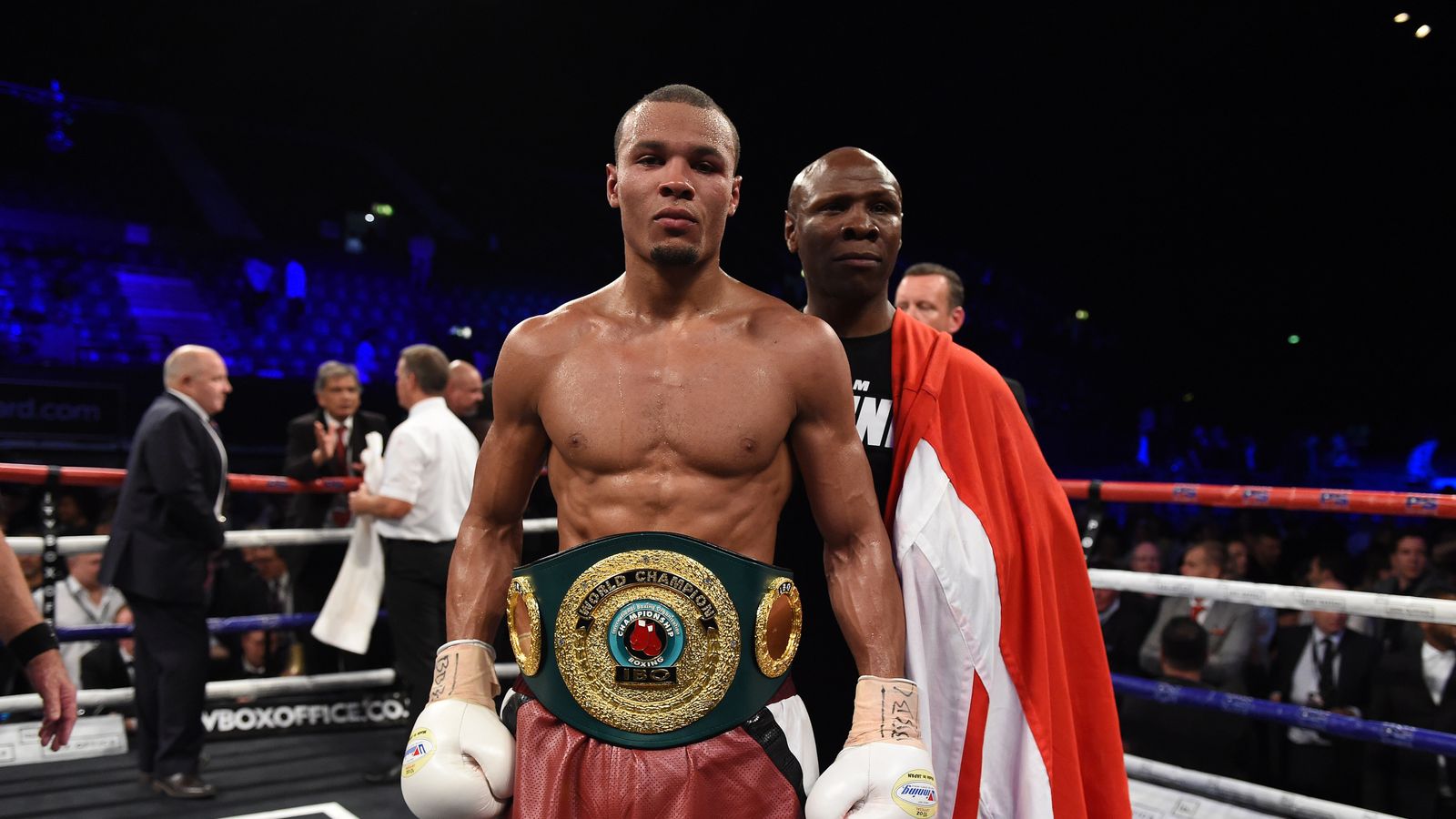 Chris Eubank heads to Floyd Mayweather's gym to prepare for World ...