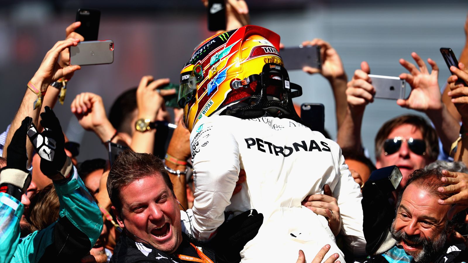 Italian GP: Lewis Hamilton takes lead of the title race with Monza win ...
