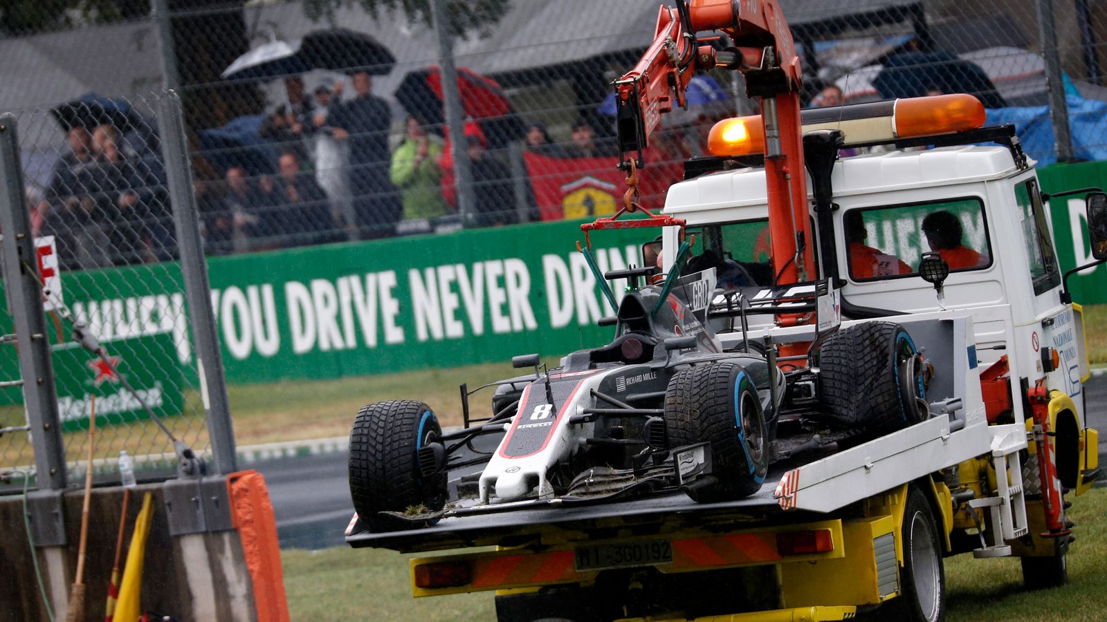 Romain Grosjean crashes out in soaking Italian GP Qualifying | F1 News