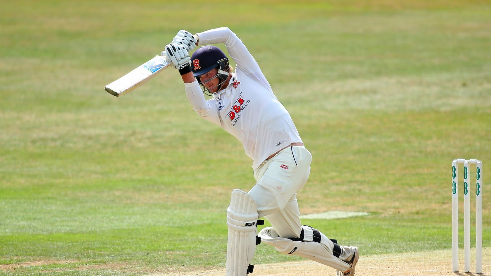 England batsman Tom Westley signs new Essex contract | Cricket News ...