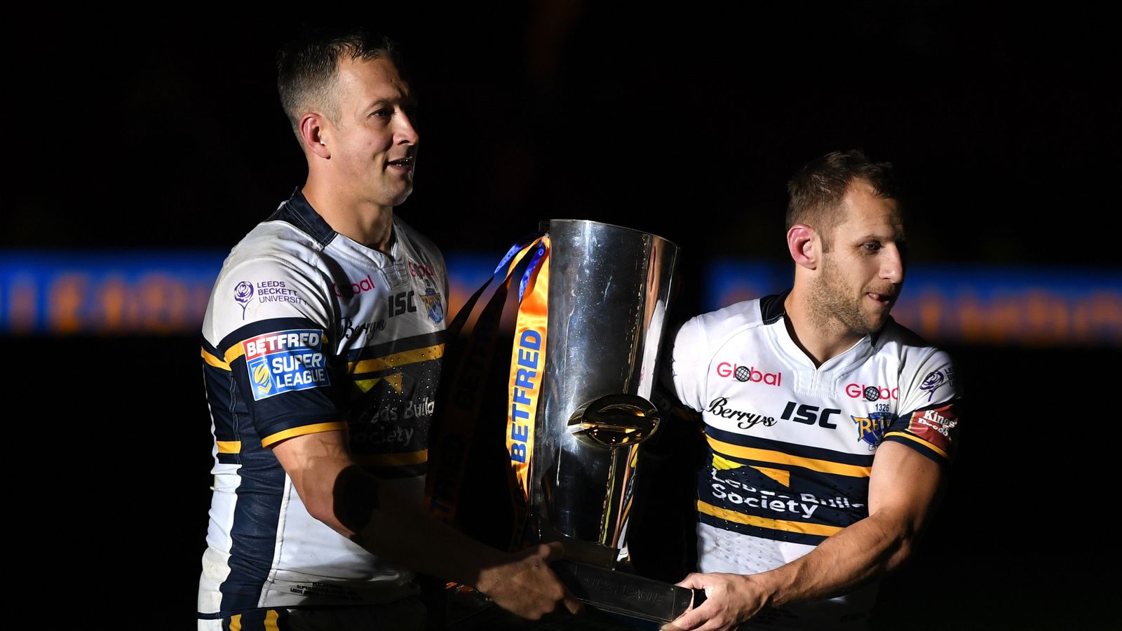 Leeds Rhinos skipper Rob Burrow bows out in style with eighth Grand ...