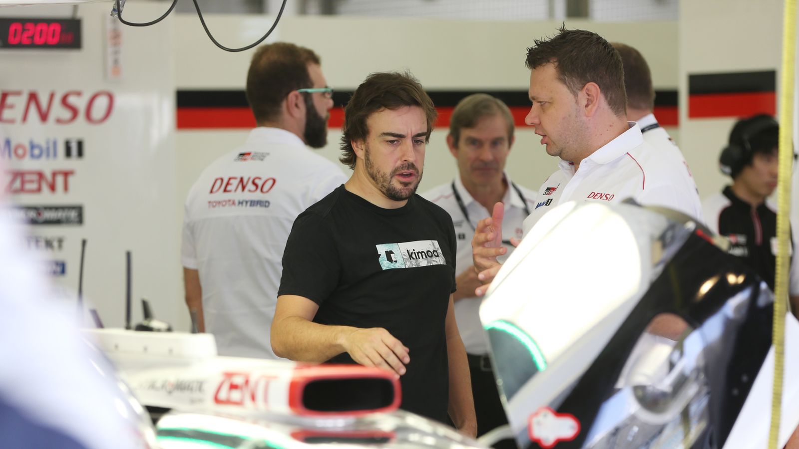 Fernando Alonso completes first test in Toyota LMP1 car in Bahrain | F1 ...