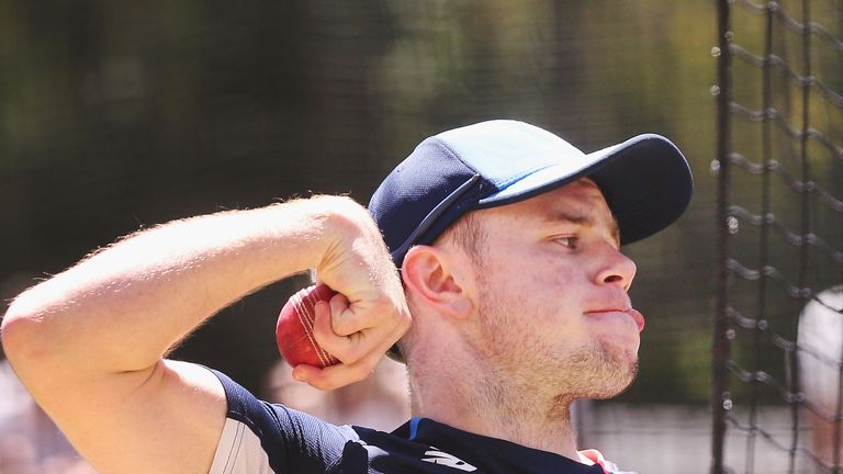 Trevor Bayliss hints at England Test debut for Mason Crane in Sydney ...