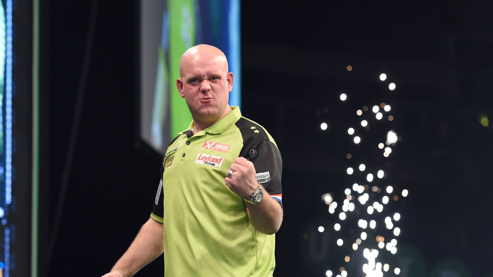 Michael van Gerwen, Daryl Gurney and Peter Wright enjoy big Premier League darts wins | Darts ...