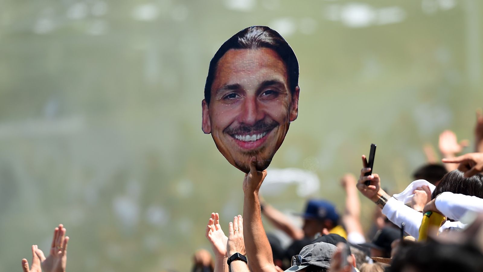 Zlatan Ibrahimovic tells LeBron James 'there is only one God' in LA ...