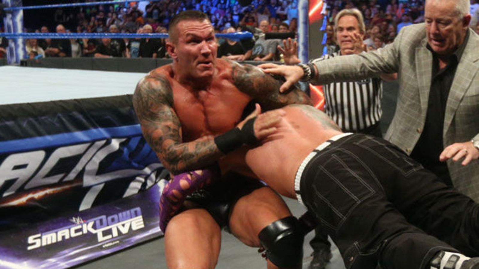 WATCH: The best bits from this week's WWE SmackDown | WWE News | Sky Sports