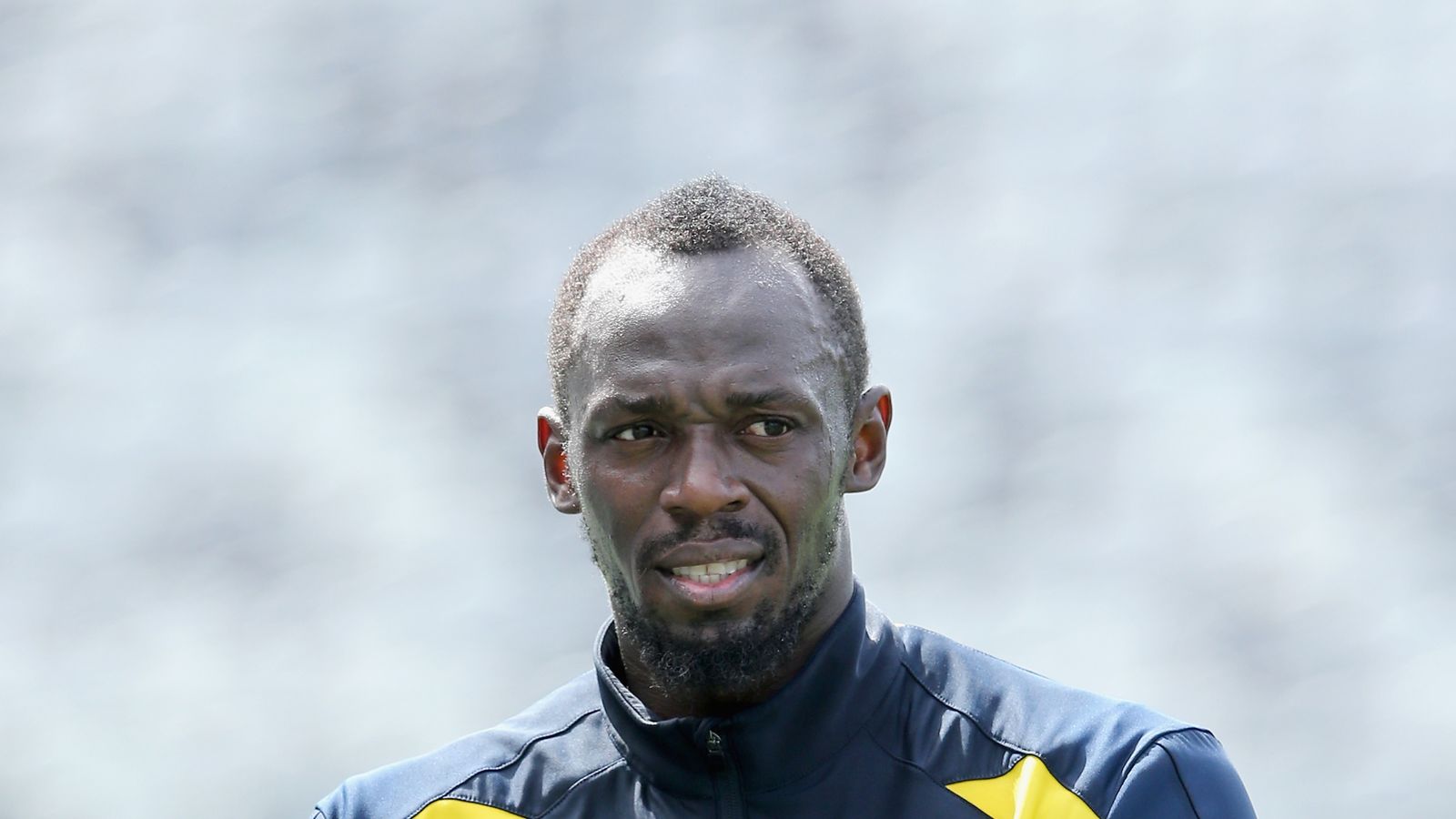 Usain Bolt sprints and drinks champagne in zero gravity in France ...
