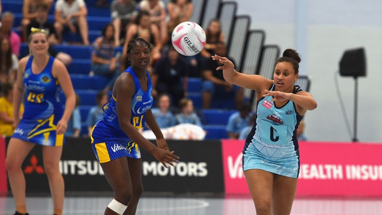 Laura Malcolm re-joins Manchester Thunder from Severn Stars | Netball ...